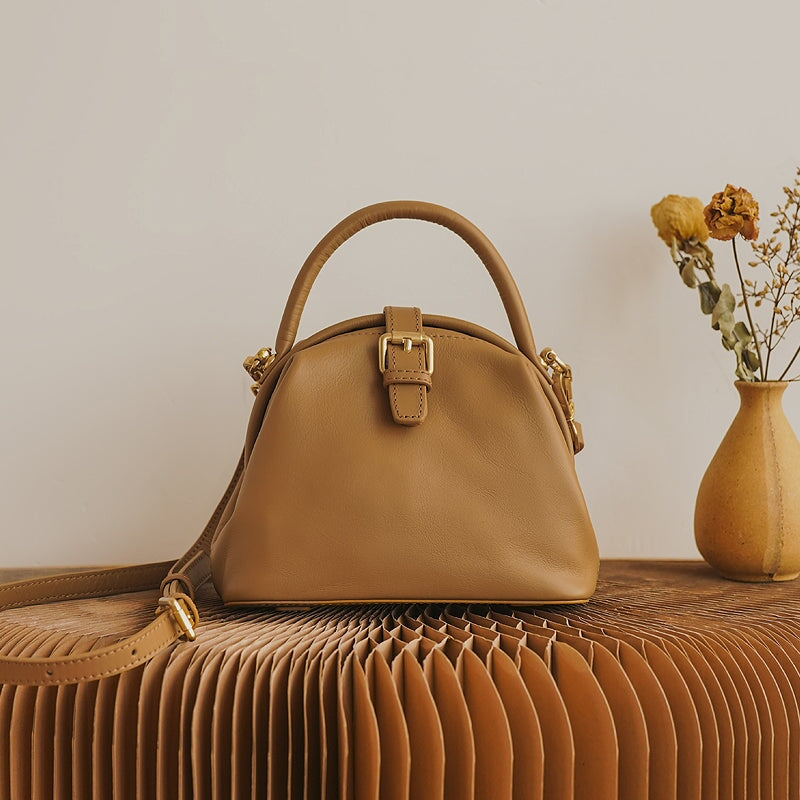 Retro Magnetic Buckle Handbag Single Shoulder Crossbody Bag – Dwarves Shoes